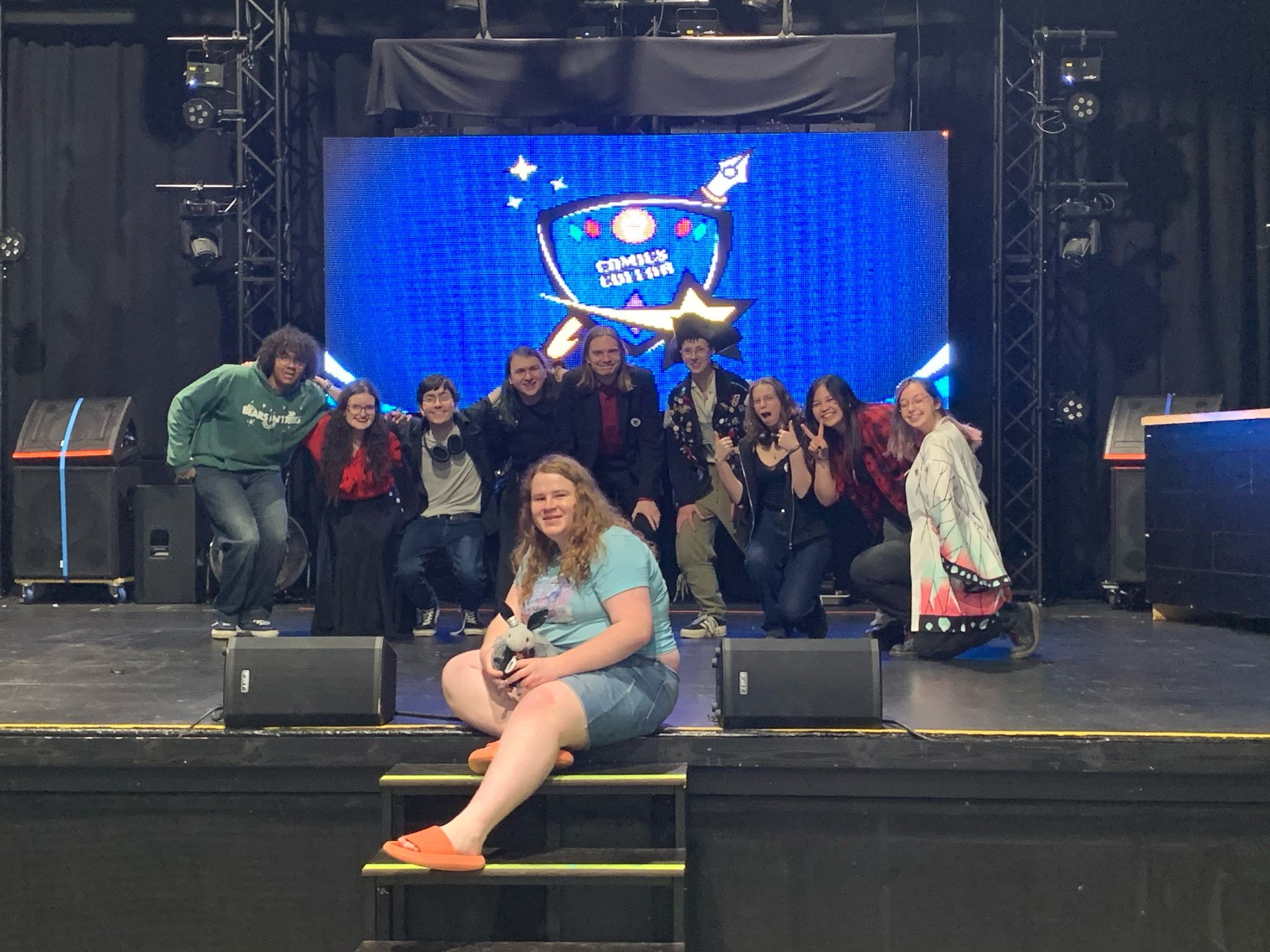 Insanity Radio 103.2FM – Music Is the Cure